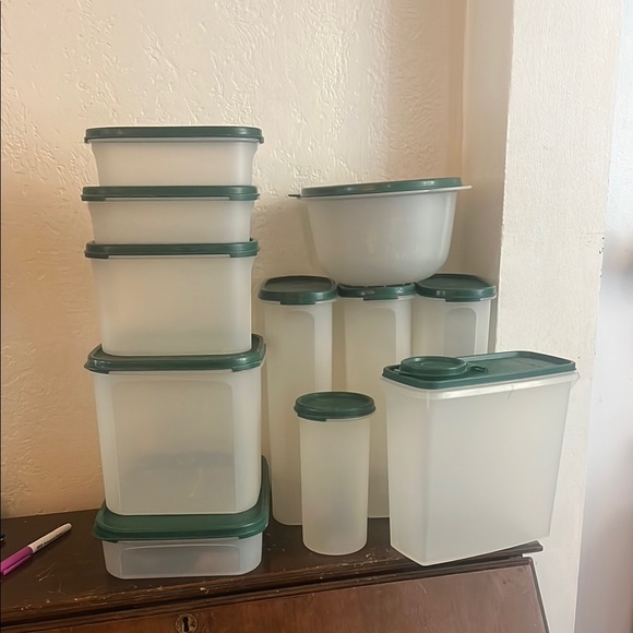 Tupperware | Kitchen | Tupperware Green And White Kitchen Storage ...